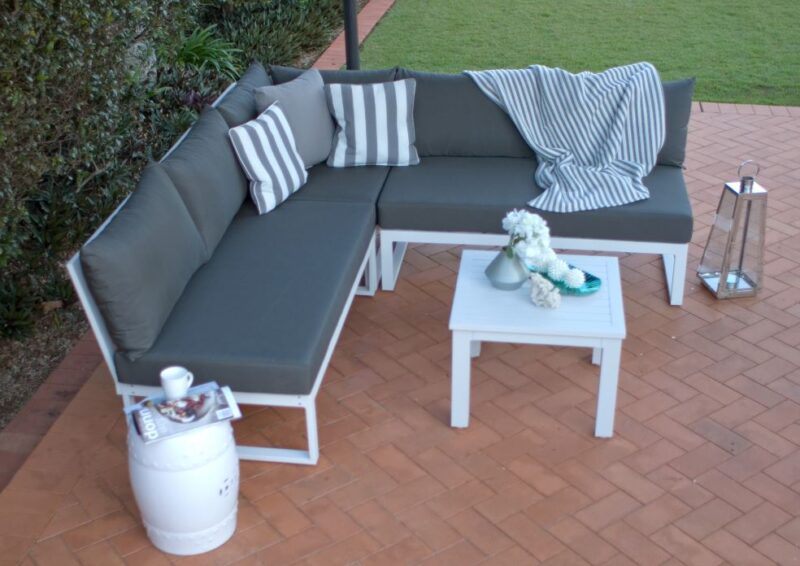 Category: Outdoor Modular - Outdoor Living